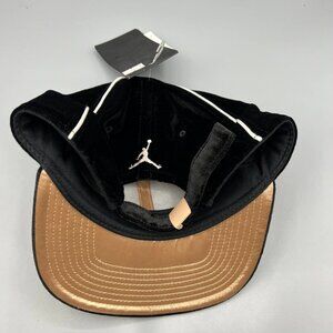 Jordan | Accessories | Air Jordan Hat Men Black Velour Velvet Jumpman ...